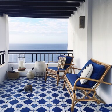 5 Contemporary Blue Balcony Design Ideas in 2024